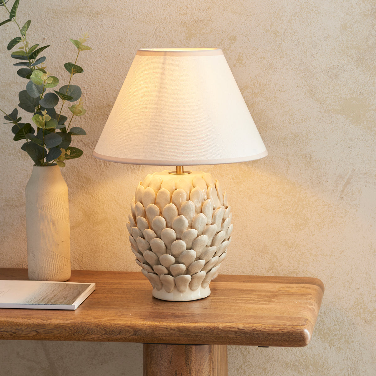 Layered Leaf & Ivy 30cm Vintage white shade – Comet Lighting